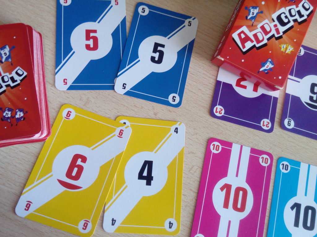 Addigolo : un jeu de cartes pour travailler les compléments à 10