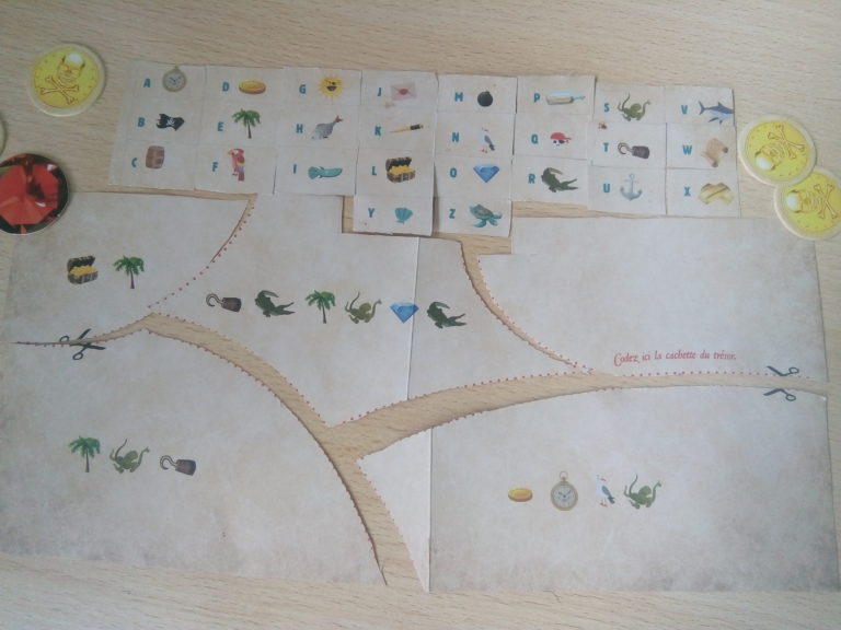 Un kit de chasse au trésor avec des problèmes mathématiques (dès 7 ans)