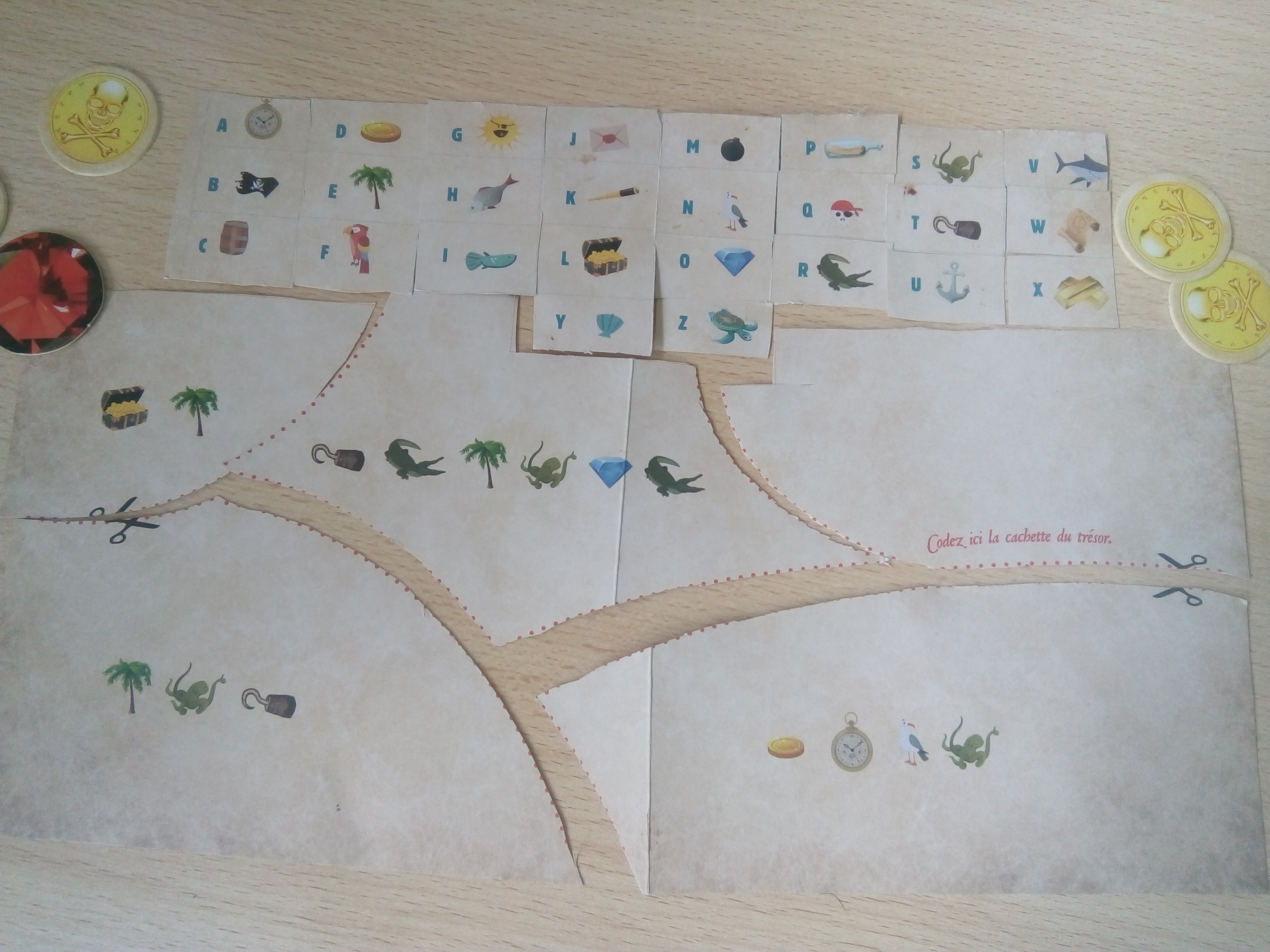 Un kit de chasse au trésor avec des problèmes mathématiques (dès 7 ans)